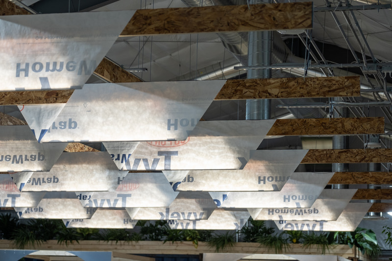 Making A Lasting Impression In a Temporary Space: Tyvek Lighting ...