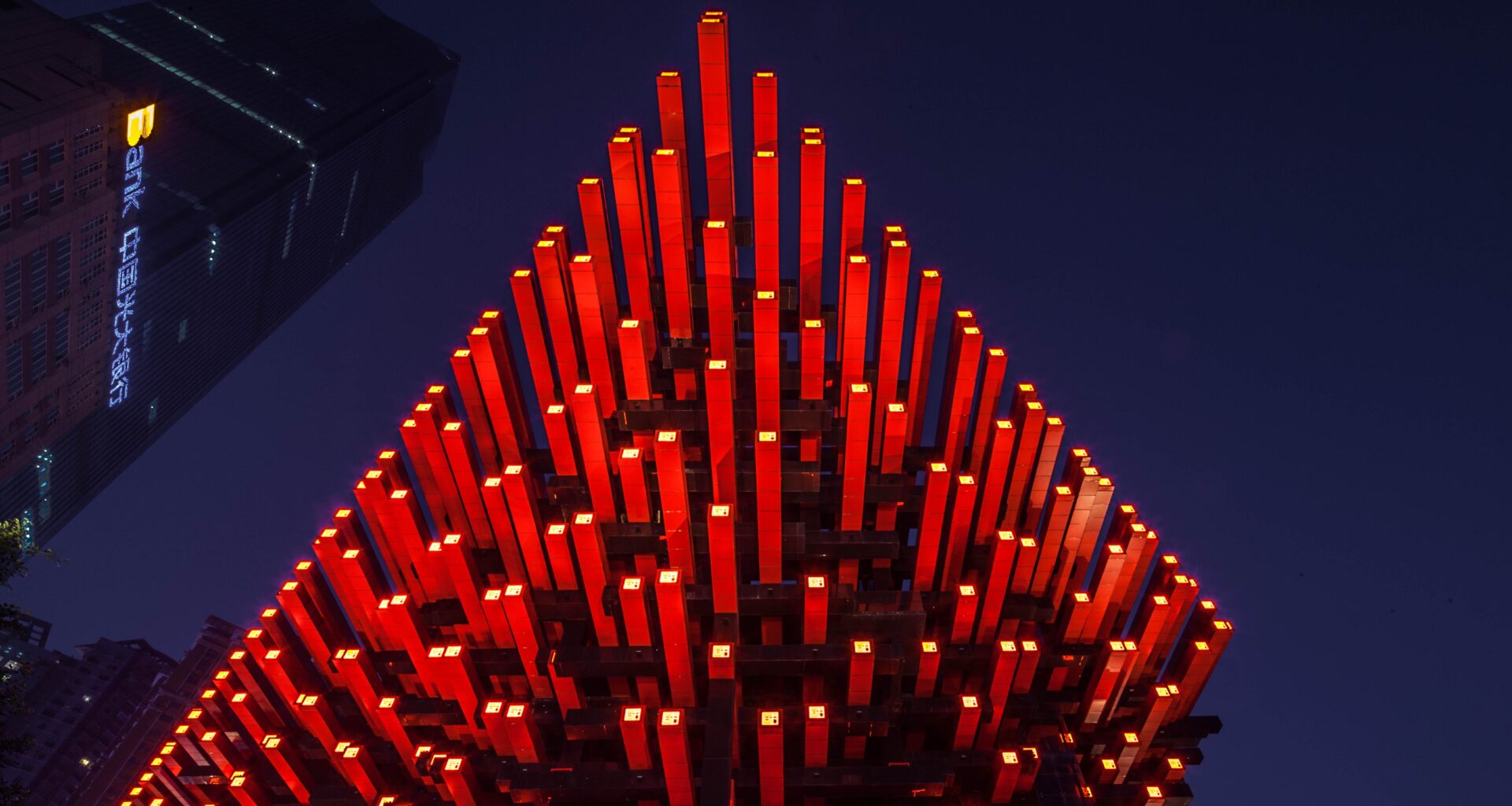 5 Exterior Architectural Illumination Projects Sure to Take Your Breath ...
