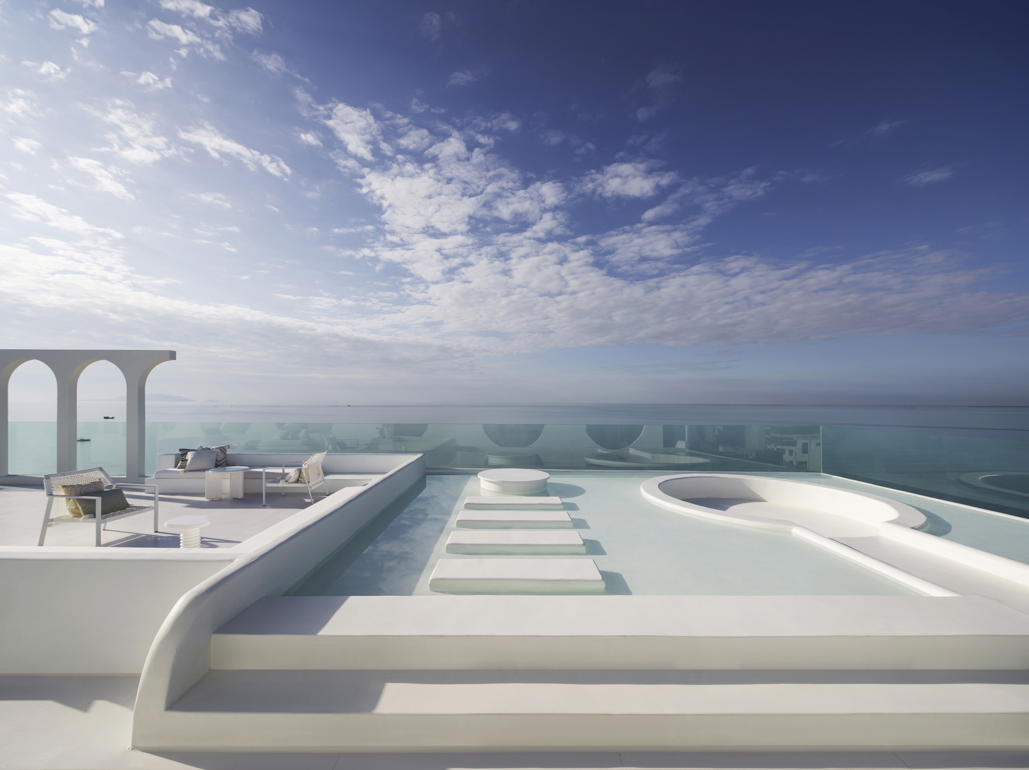 Where the Ocean Meets Luxury: The Best Hotels and Resorts for a Coastal ...
