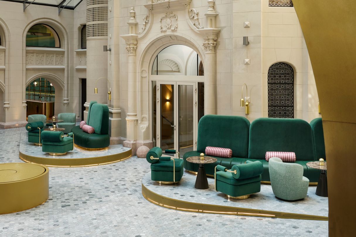 Celebrating the Design of a Visionary Oasis in Hungary, W Budapest - D5 ...