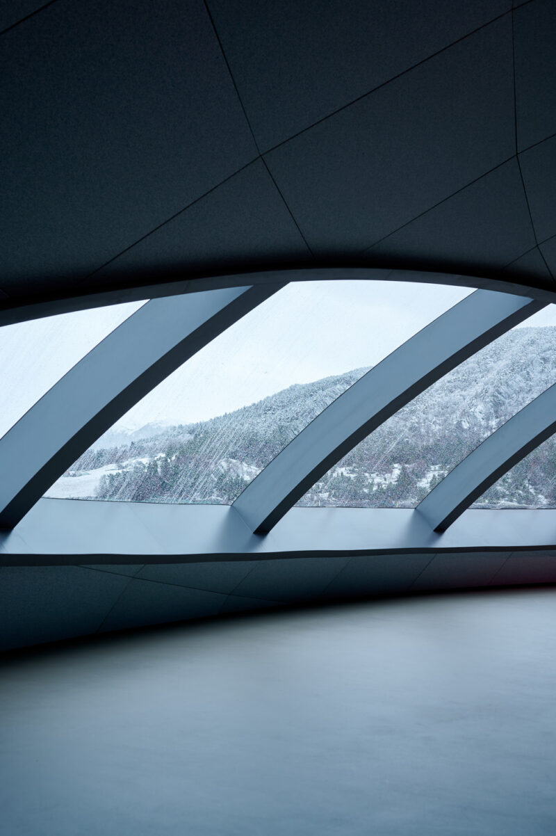A Deep Dive Into Iris, Norway’s Floating Restaurant - D5 MAG – Design ...