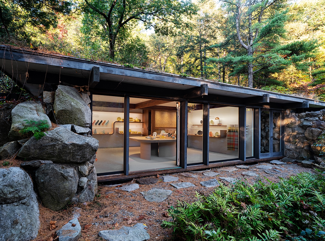 MANITOGA’s Smooth Lighting Design: The Russel Wright Design Center