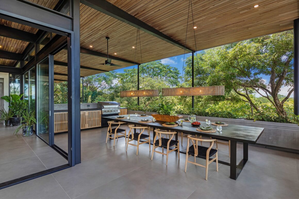 Raintree House: Biophilic Design and Eco-Conscious Architecture in the ...