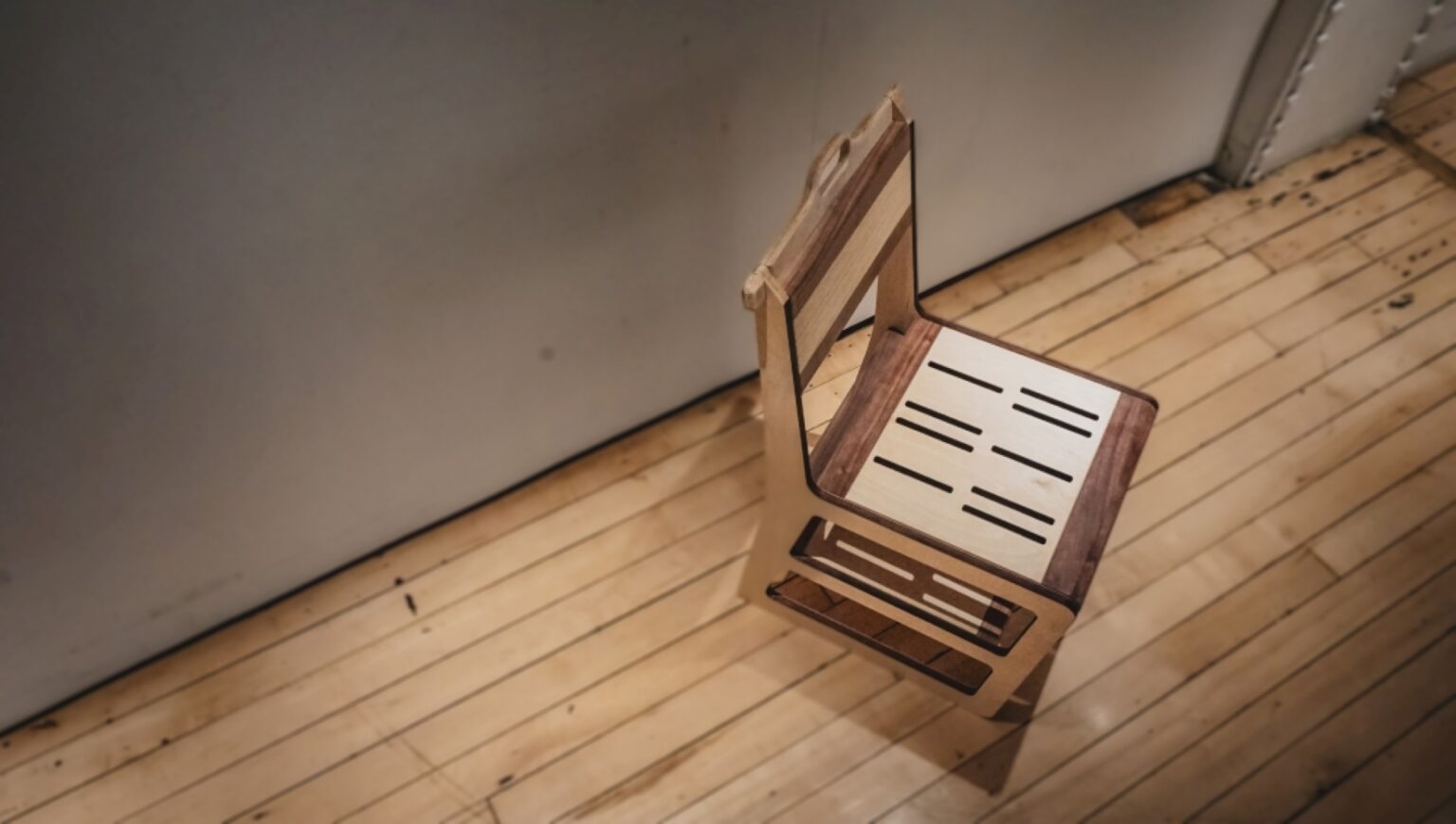 The RACK Chair’s Dual Functionality as a Stylish Storage Solution - D5 ...