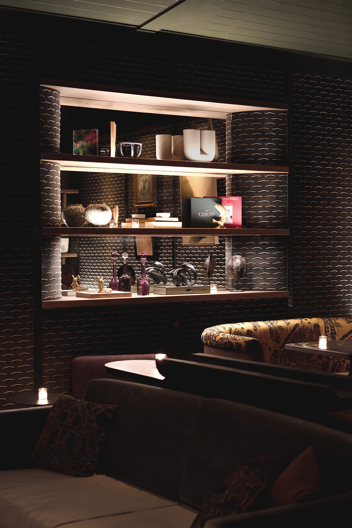 Exploring the Design Dichotomy Between a NYC Cocktail Bar and ...