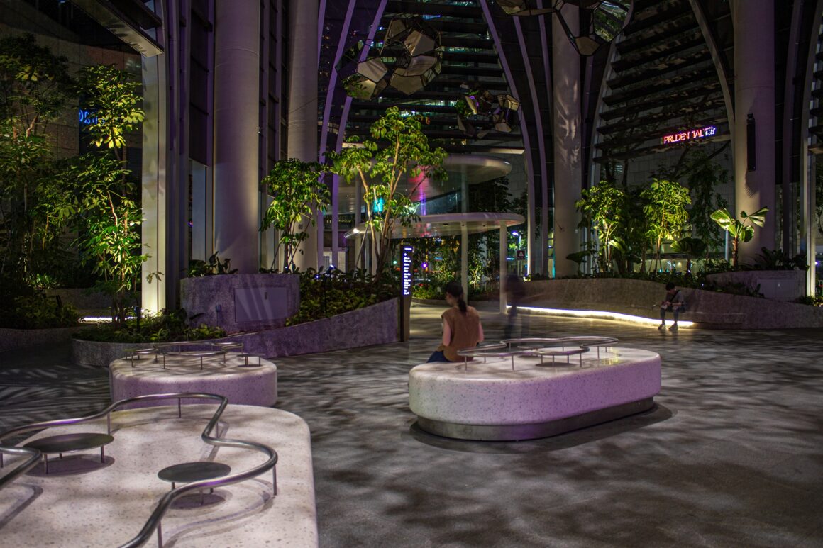When the Jungle Lies Inside a Building: Lighting Up Singapore - D5 MAG ...