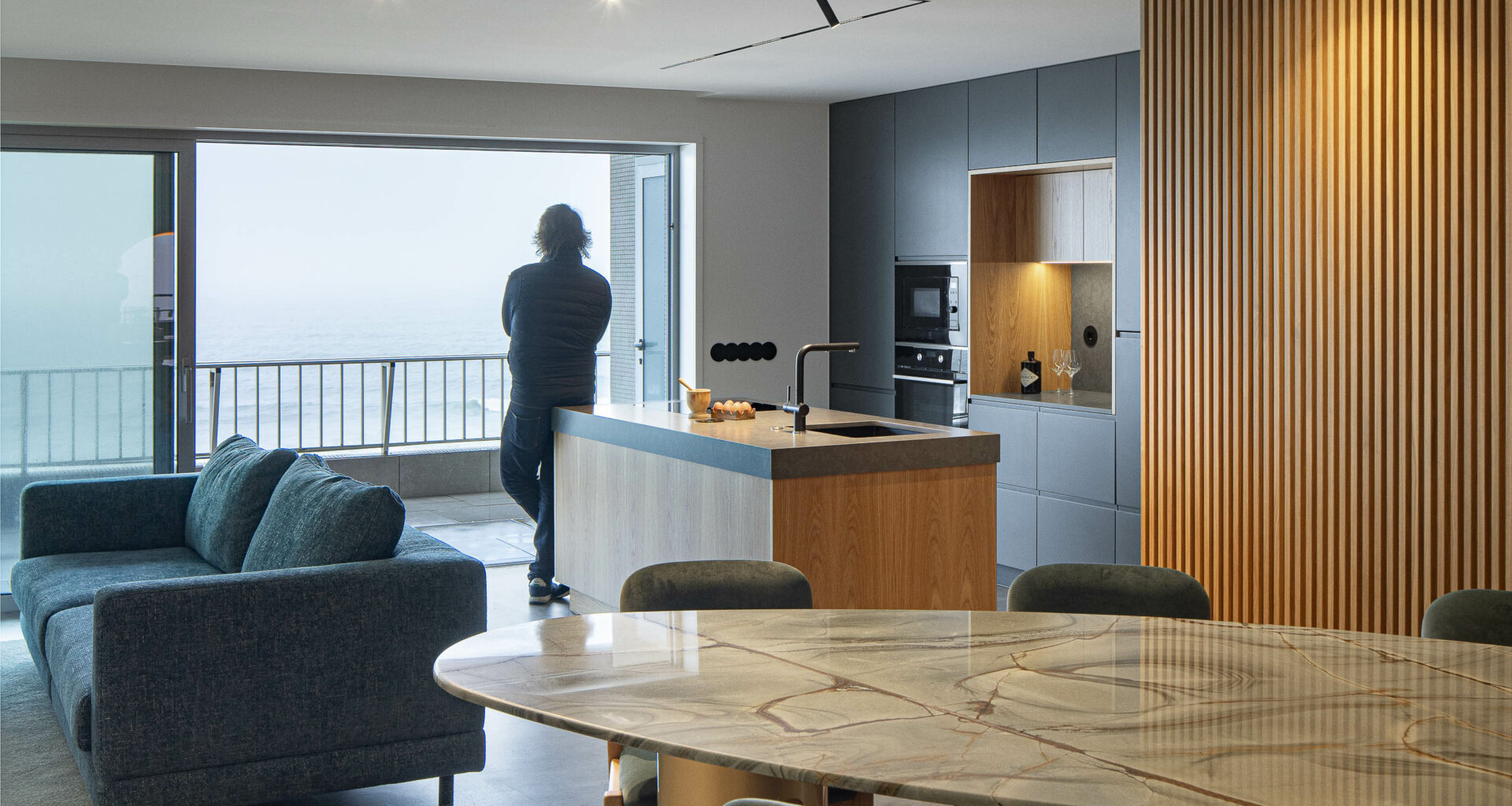 Where Architecture Meets The Ocean: The Flow of Wave Apartment - D5 MAG ...