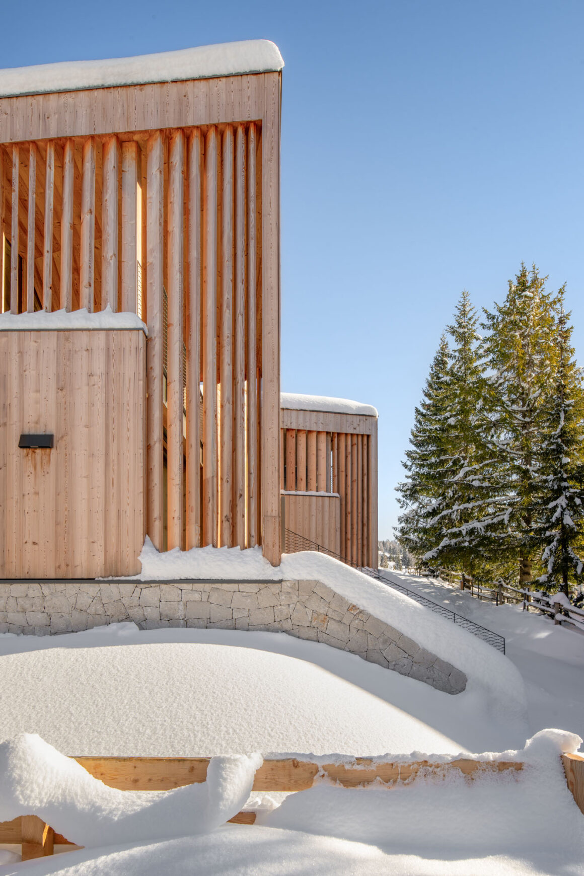 Traditional Alpine Farmhouse for the Modern Era - D5 MAG – Design Magazine
