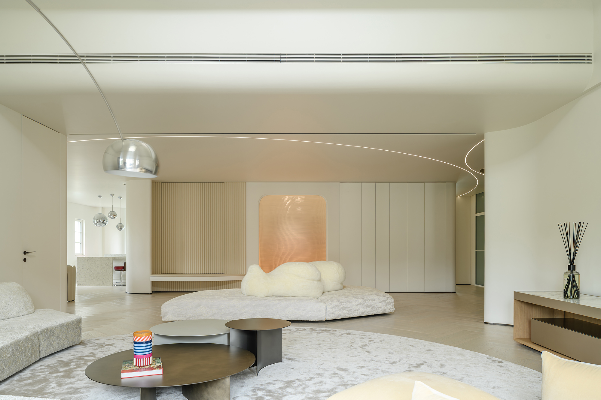 A Chinese Family Home Where Individuality and Optimism are Celebrated ...