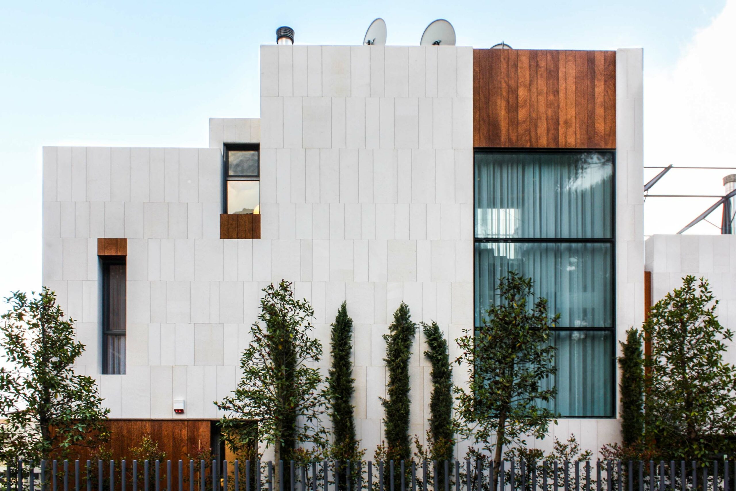 A Fragmented Harmony of a D3 Villa - D5 Design Magazine