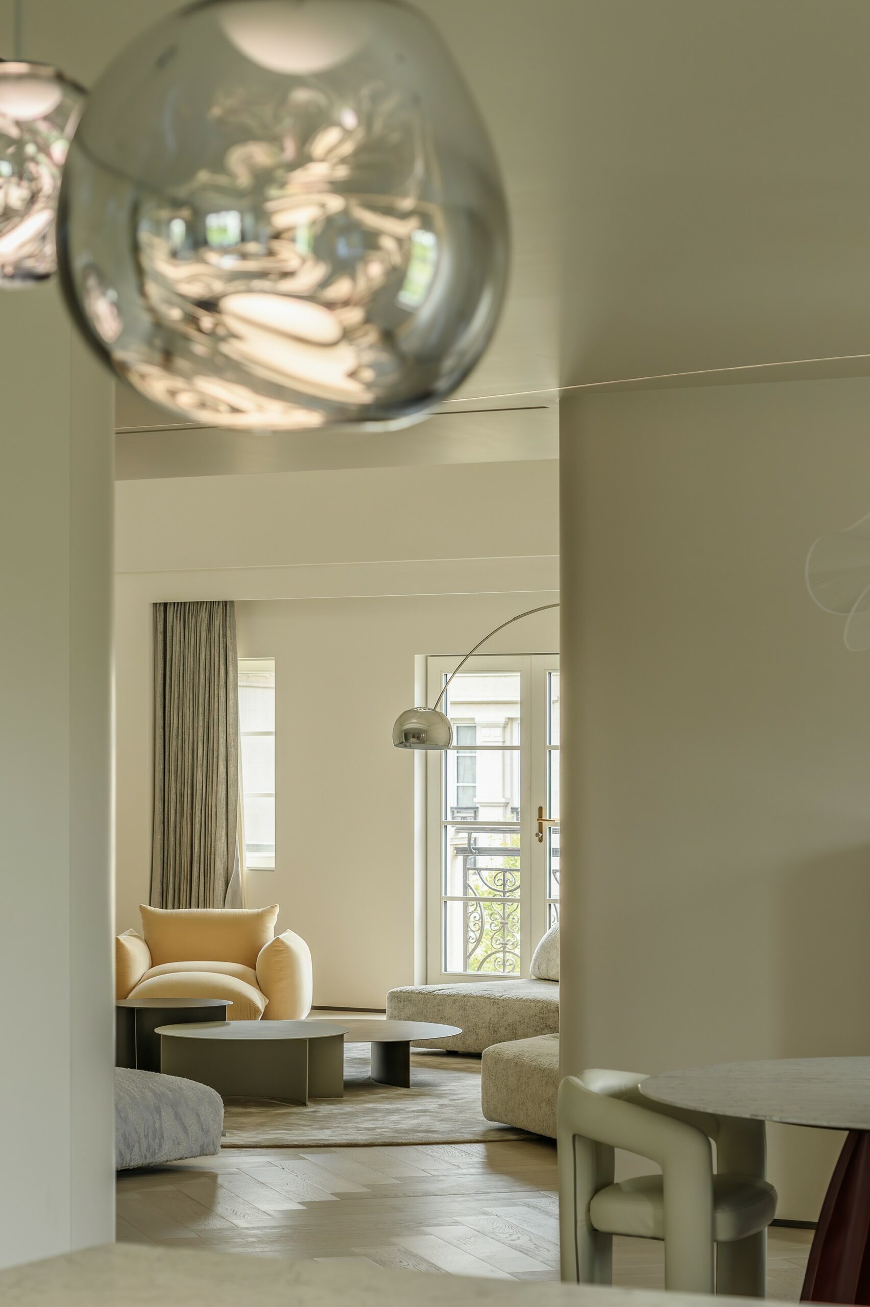 A Chinese Family Home Where Individuality and Optimism are Celebrated ...