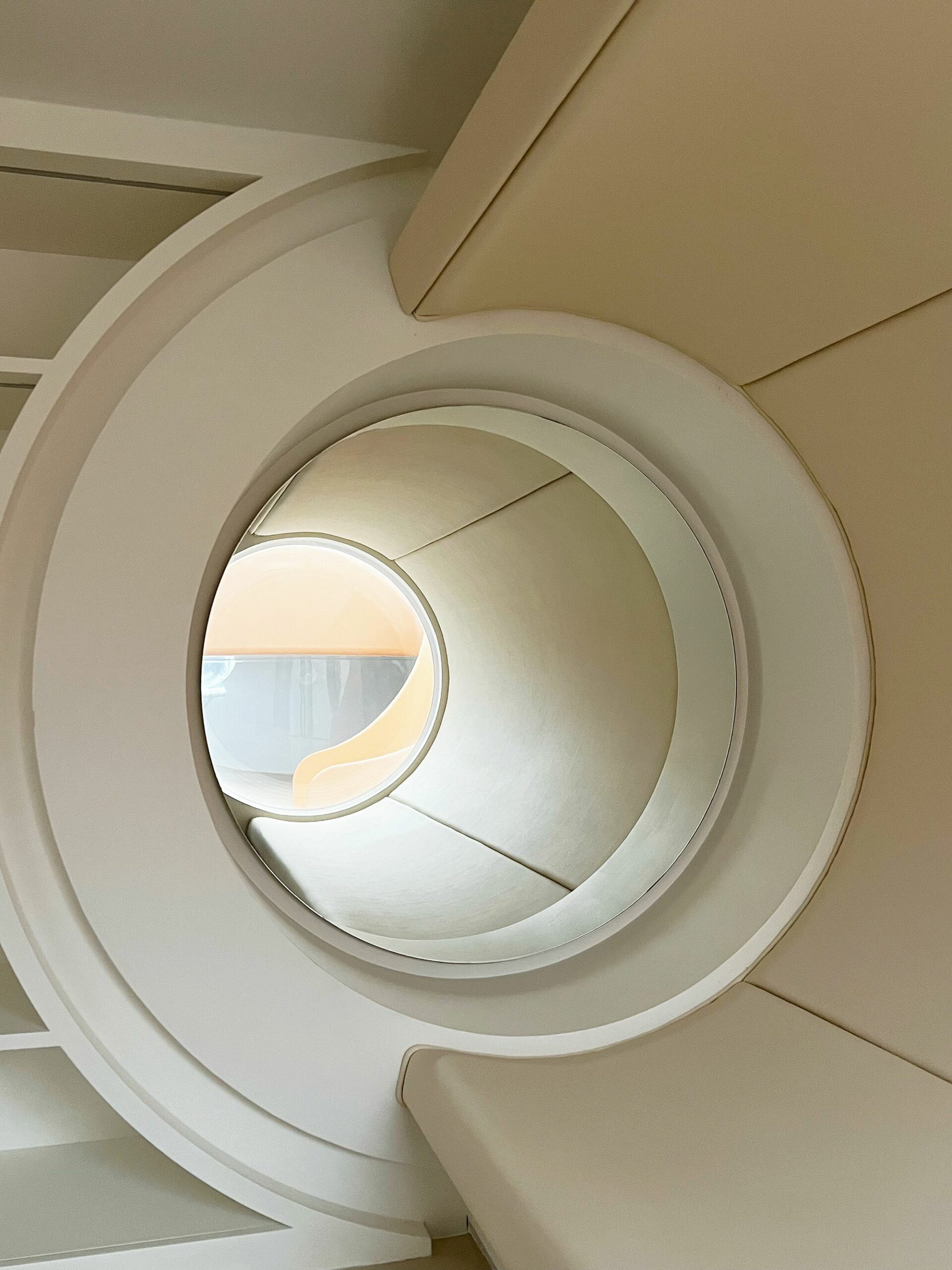 A Chinese Family Home Where Individuality and Optimism are Celebrated ...