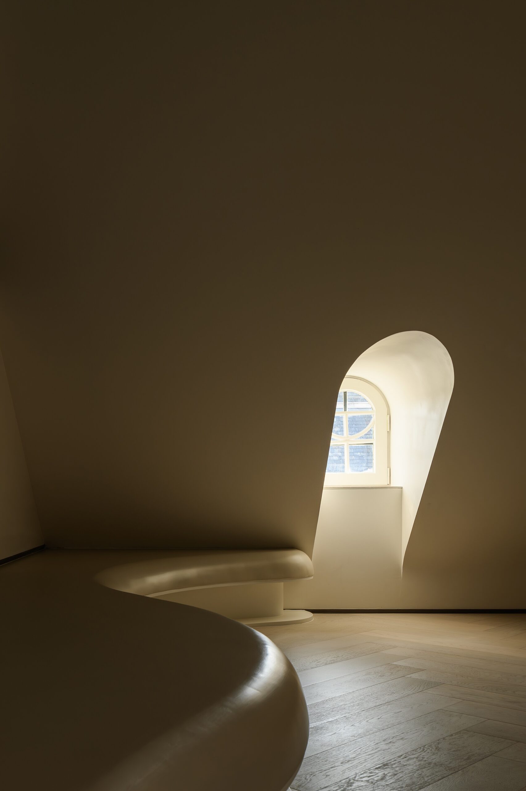 A Chinese Family Home Where Individuality and Optimism are Celebrated ...