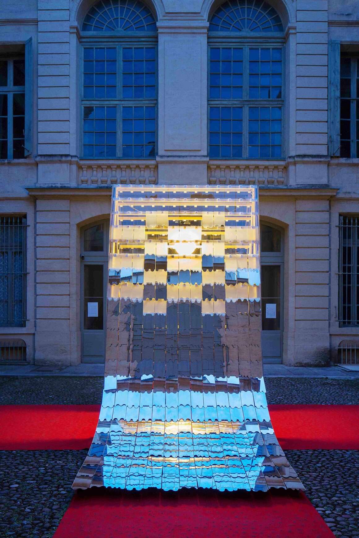 The Art of Performative Architecture with a Facade that Shines - D5 MAG ...