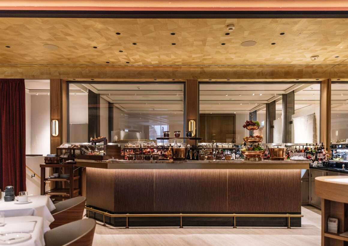 Step Inside Mandarin Oriental Savoy Zurich, a Luxury Hotel Designed by ...