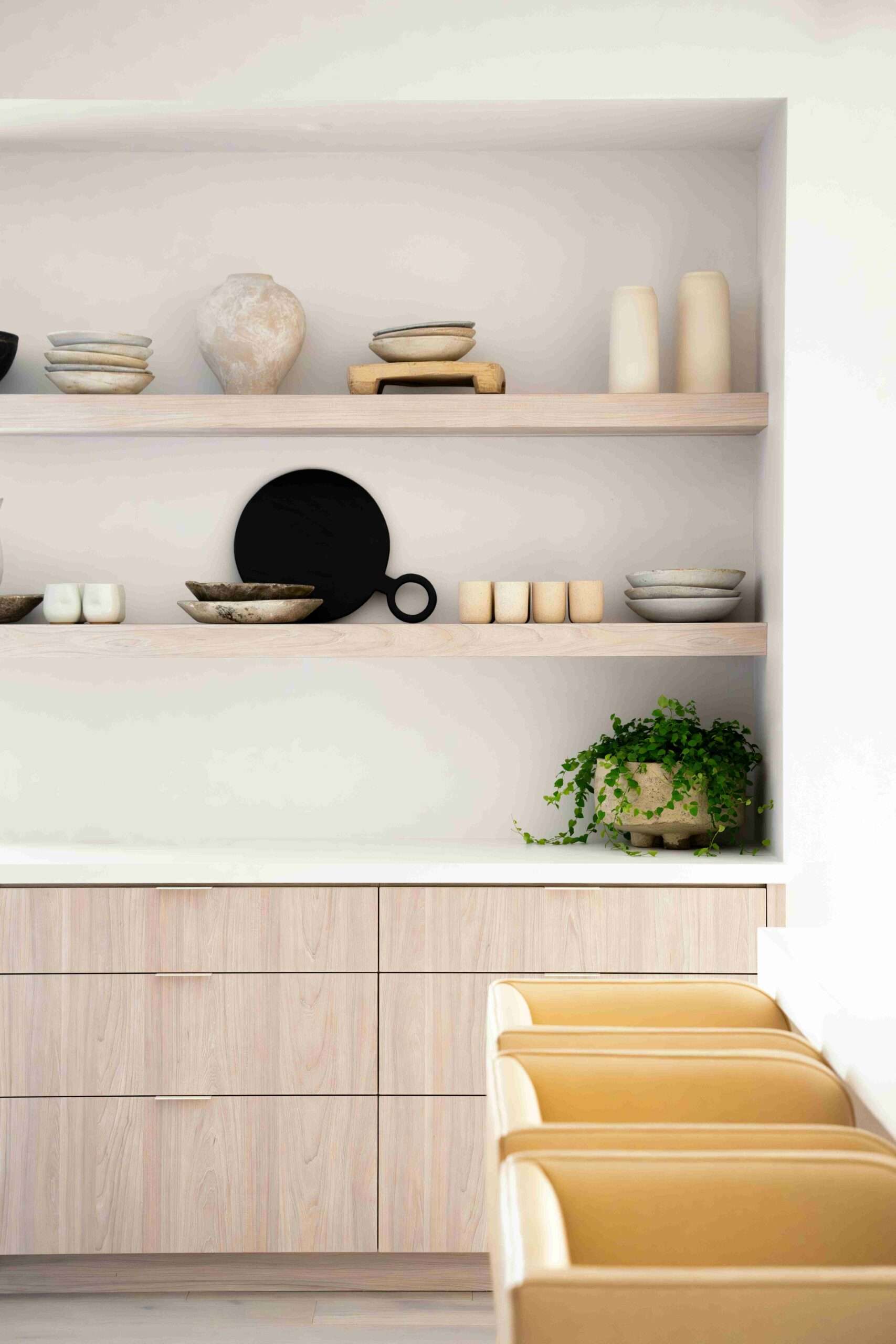 Inside the Chic Overhaul of a Classic Kitchen for Maximum Space and ...