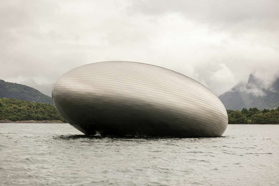 Explore Iris, Norway’s Floating Michelin-Star Restaurant - D5 MAG ...