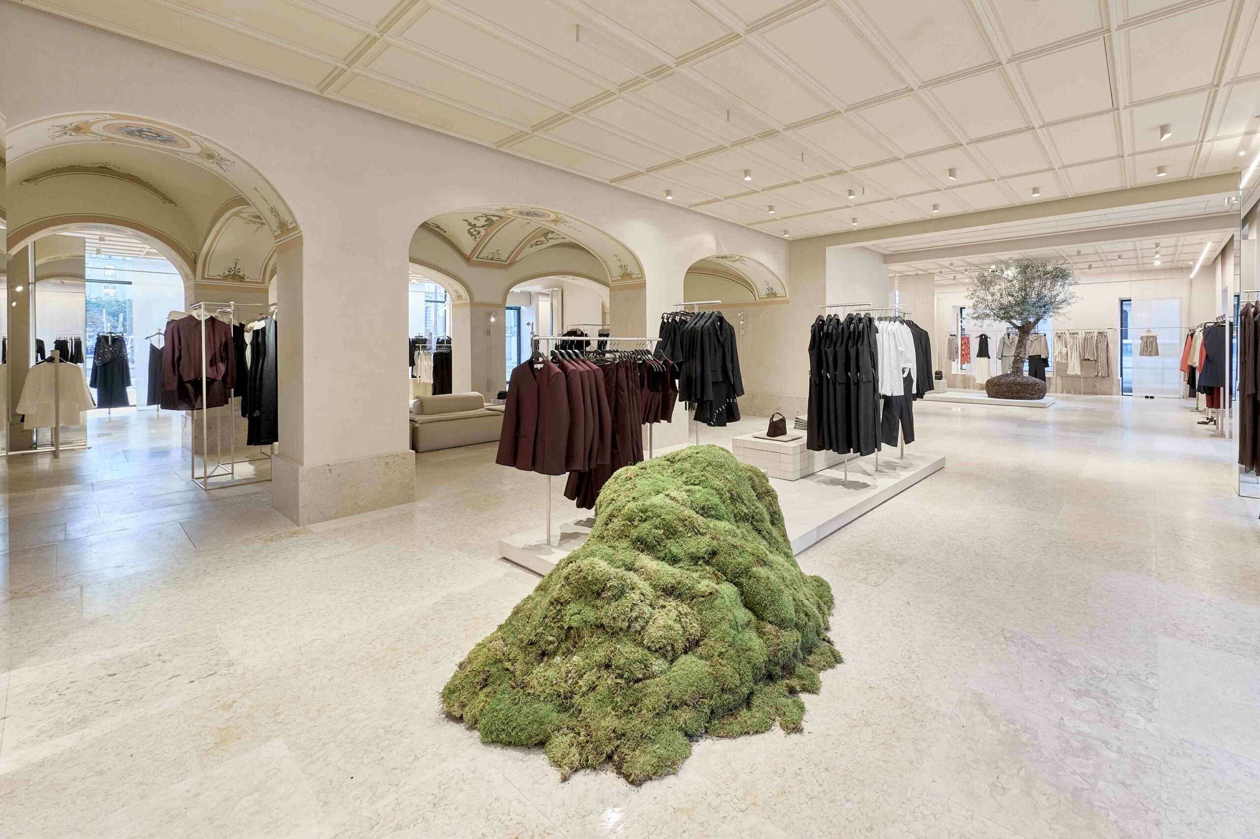 The World’s Second-Largest Zara Store Opens in Lisbon’s Historic Rossio ...