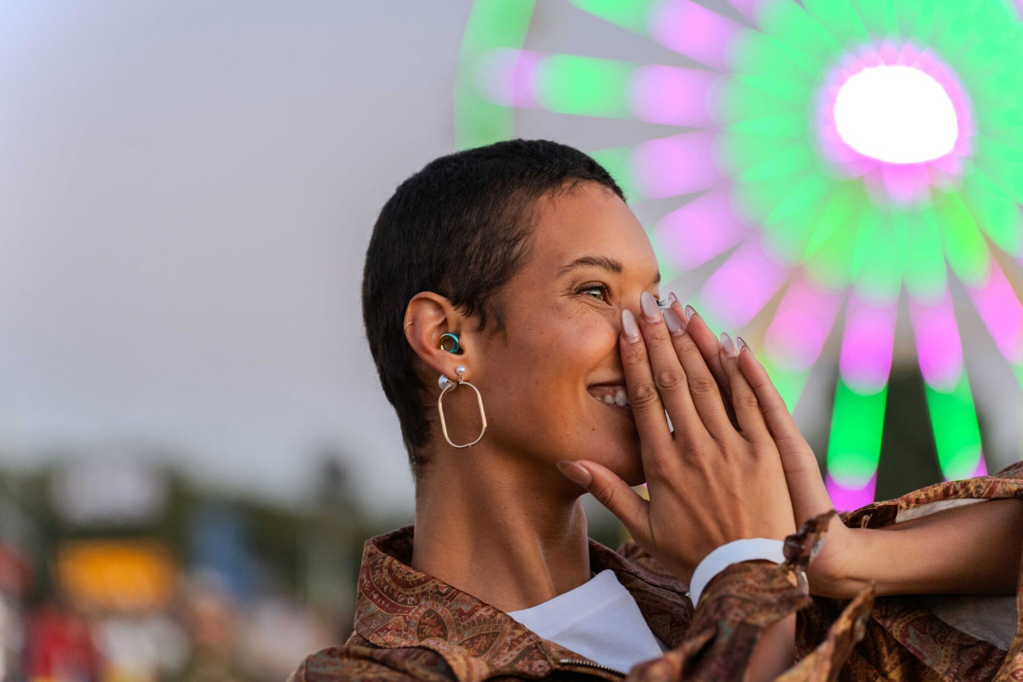 Loop Earplugs and Coachella Orchestrate a New Era in Festival Fashion - D5 MAG – Design Magazine