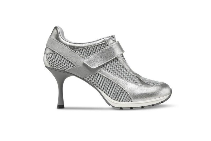 In Conversation with Sara Blakely: The World’s Most Comfortable ...