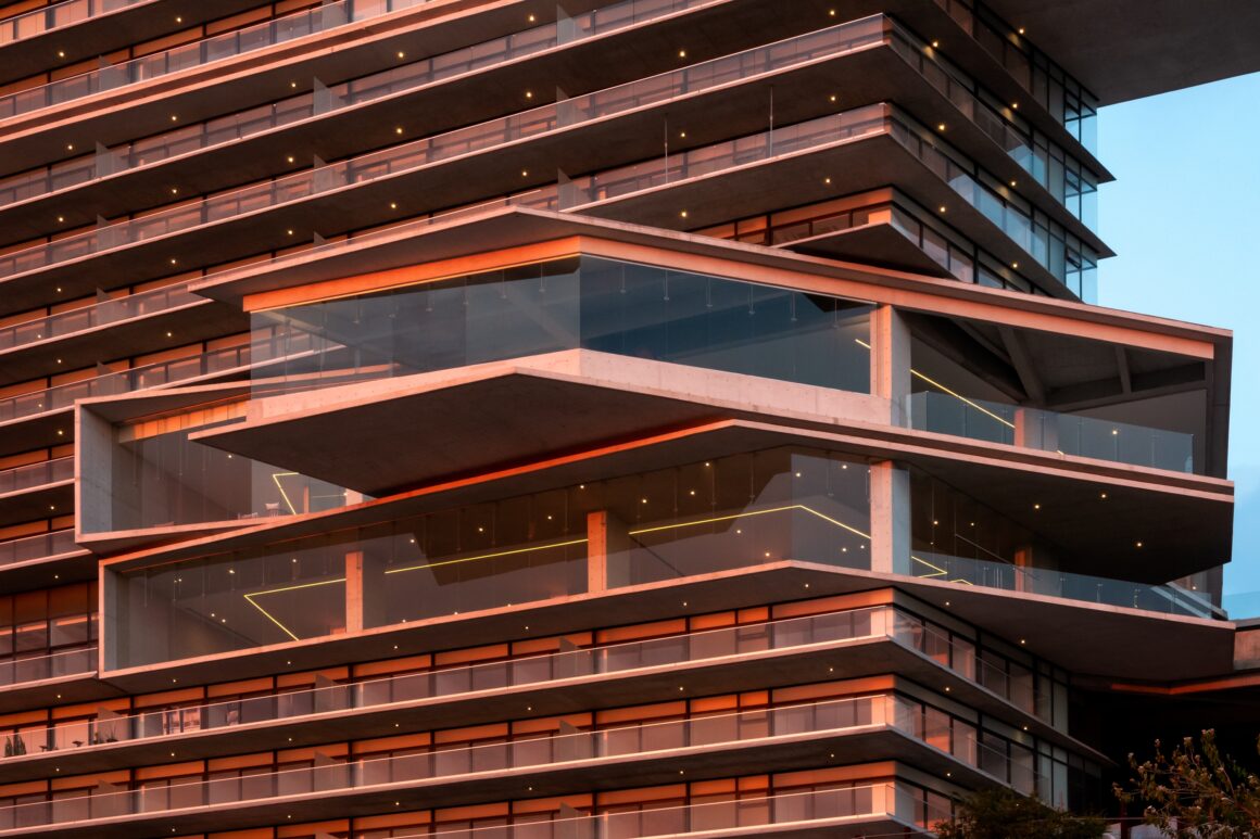 Smart Terraces and Concrete Blocks Shape the Amirá Residential Project ...