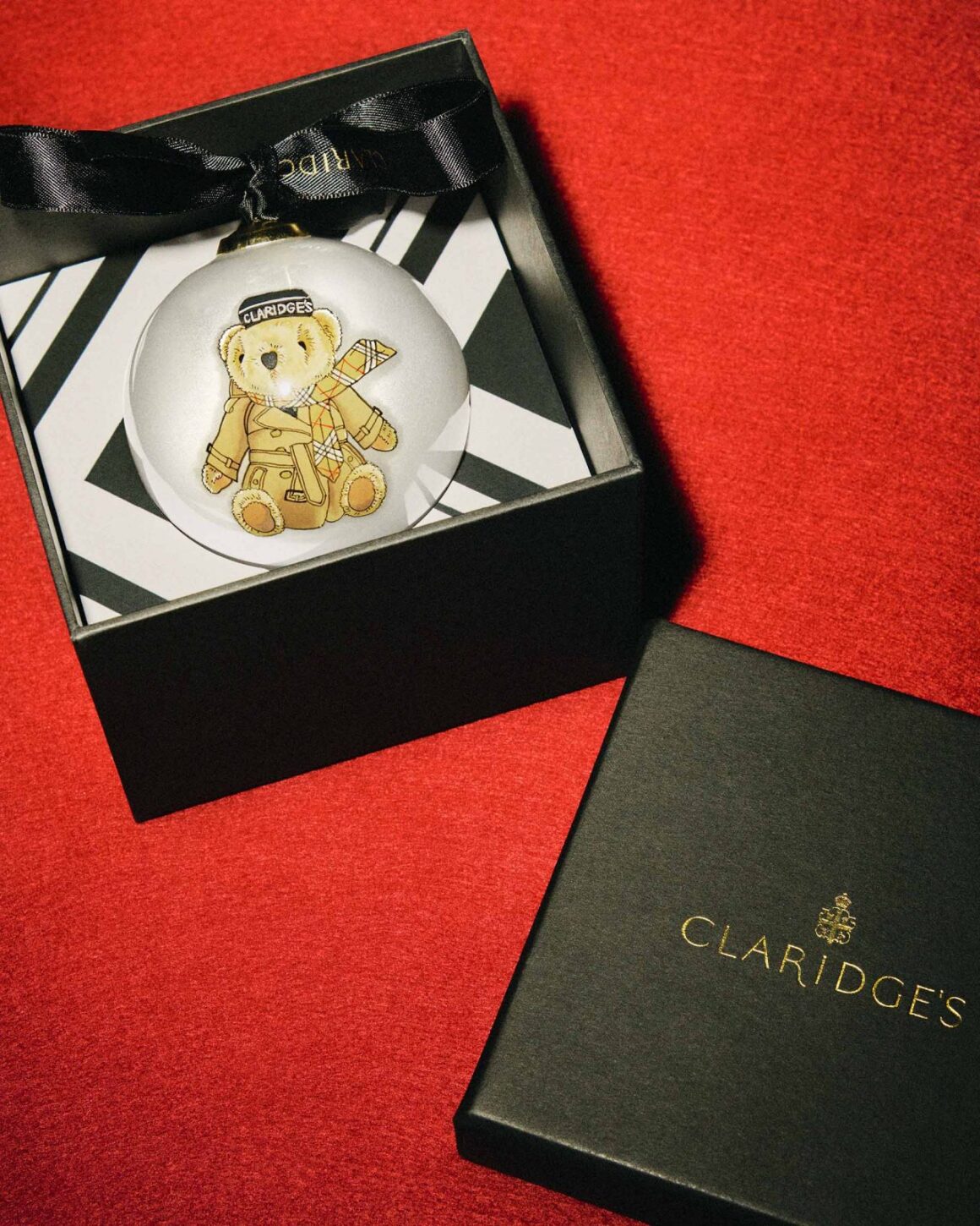 Daniel Lee and Claridge’s Unveil the 2025 Christmas Tree Design ...